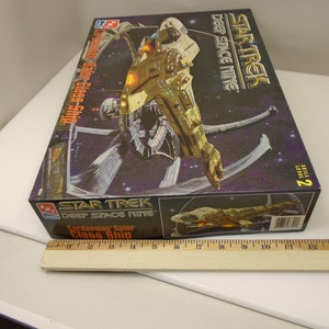 Vintage 1997 Star Trek Deep Space Nine Cardassian Galor Class Ship ...