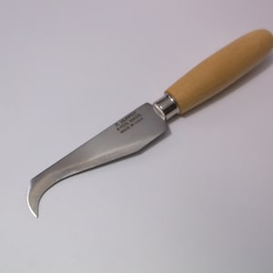 R Murphy USA Set of (2) Yarn Knives New Wood Handles 4in Hooked Curved ...