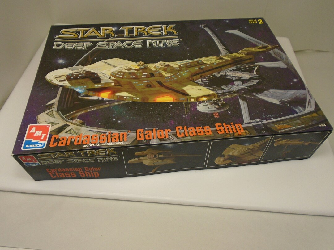 Vintage 1997 Star Trek Deep Space Nine Cardassian Galor Class Ship ...