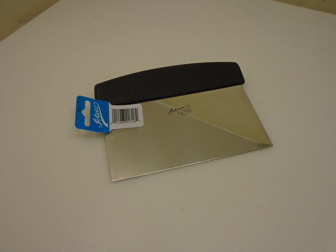 Ateco Brand Baker's Bench Scraper Dough Cutter #1318 With a Stainless ...