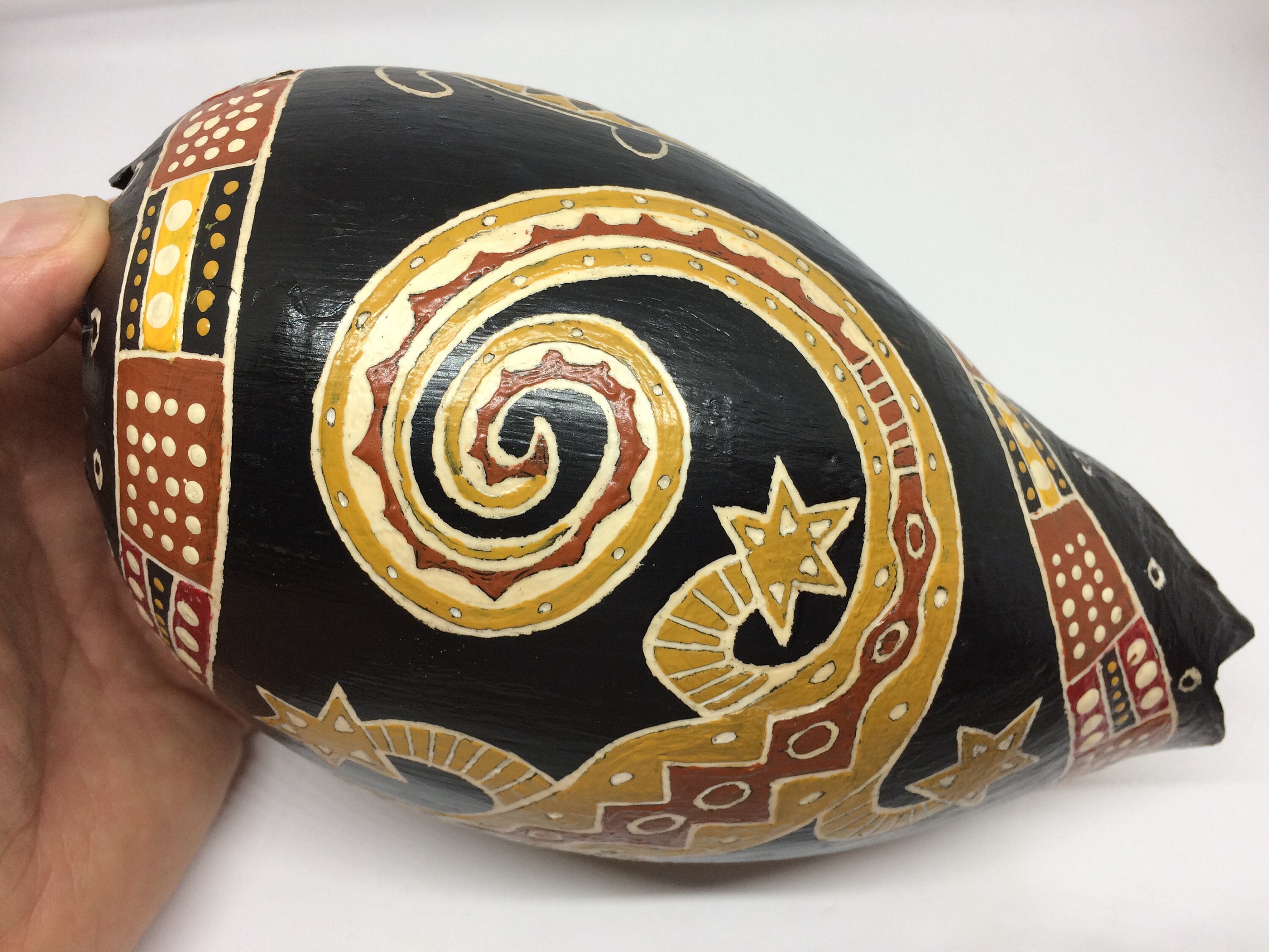 The Lizard and the Turtle Painted/engraved Melo Shell - Etsy