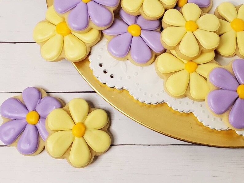 Mini Spring Flowers Hand Decorated Sugar Cookies Custom - Etsy