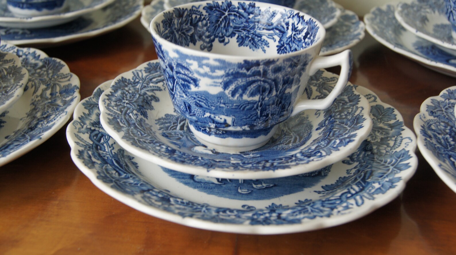 Set British Scenery Booths Made in England | Etsy