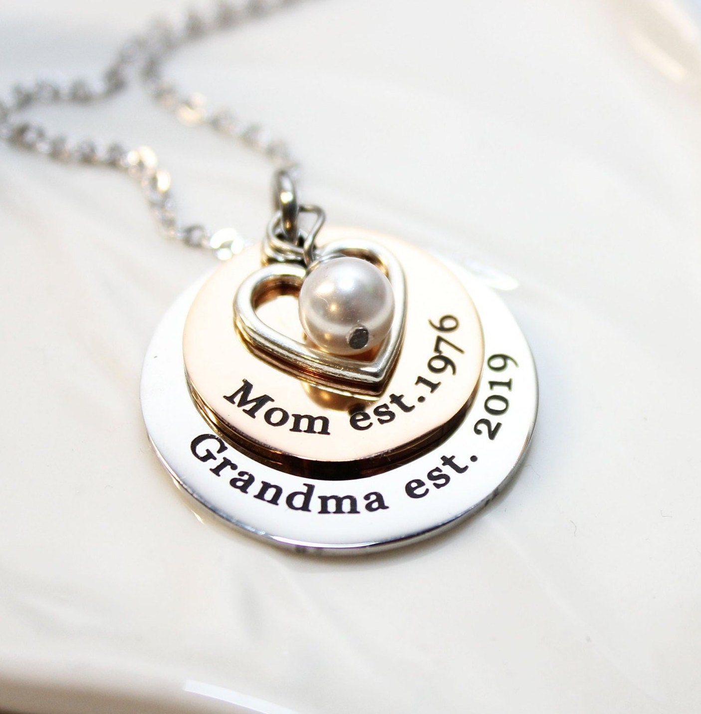 Mom and grandma necklace store
