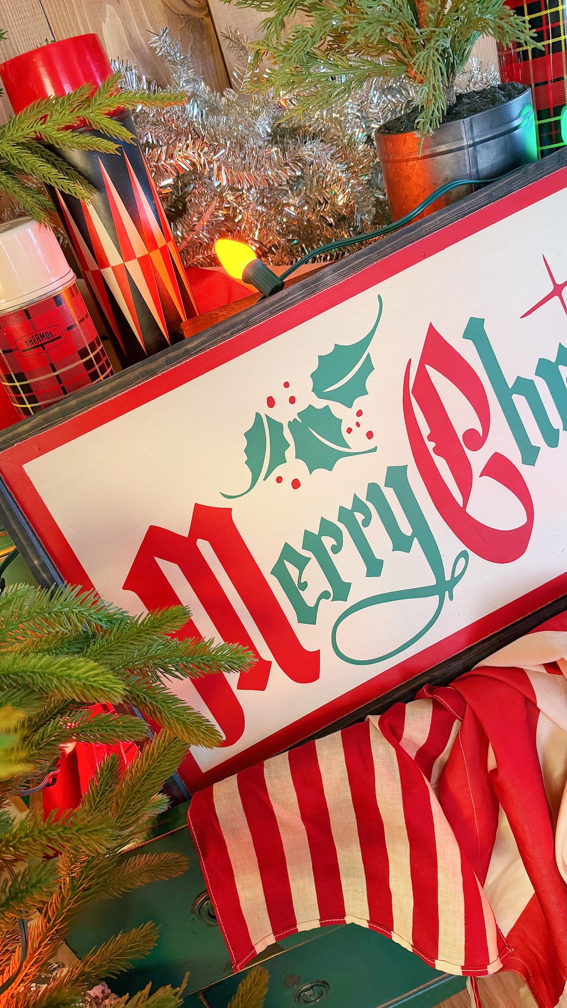 Merry Christmas Retro Christmas Sign - Etsy
