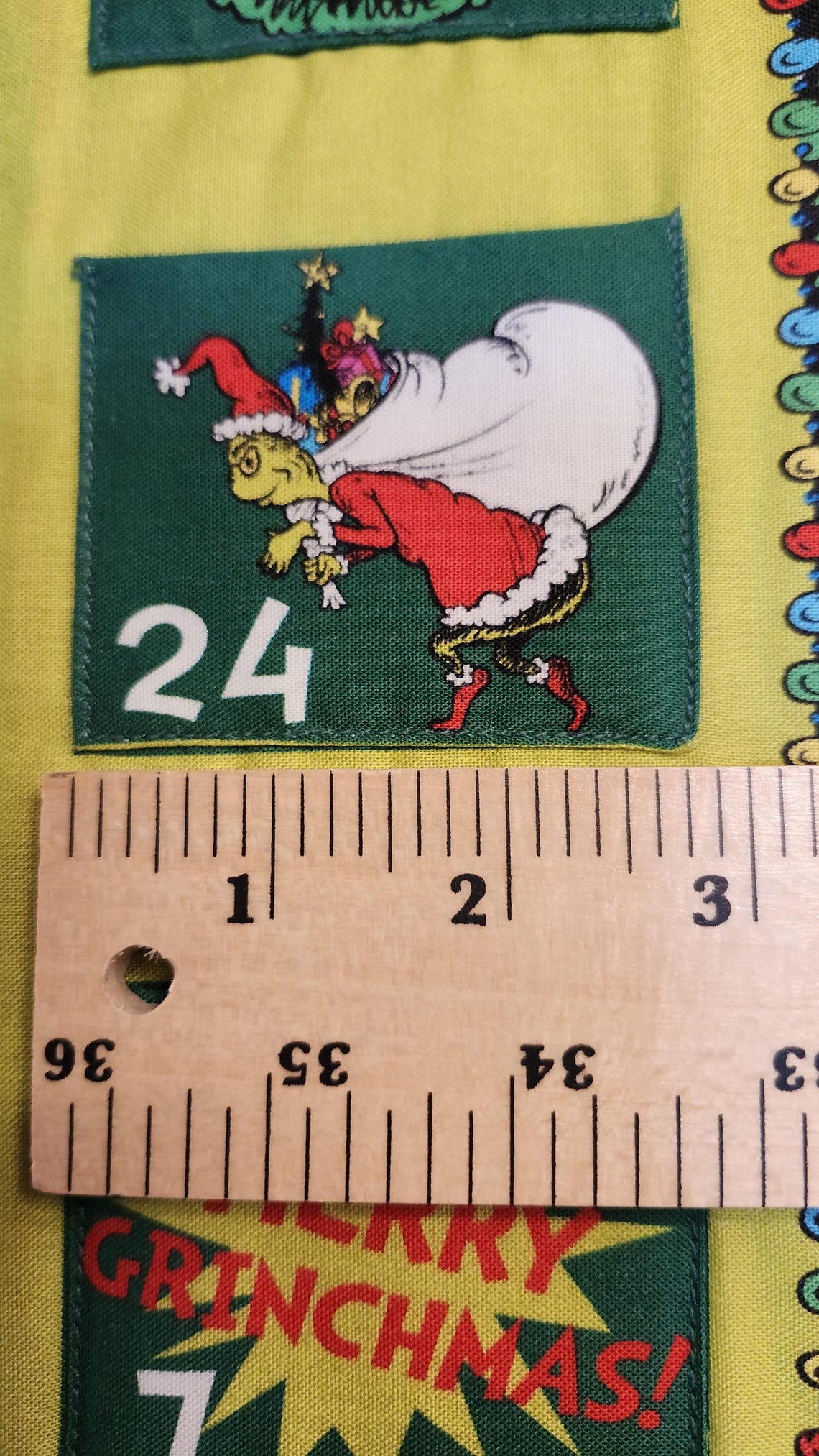 Quilted Grinch Christmas Advent Calendar, Hanging Decor (23" X 28 ...