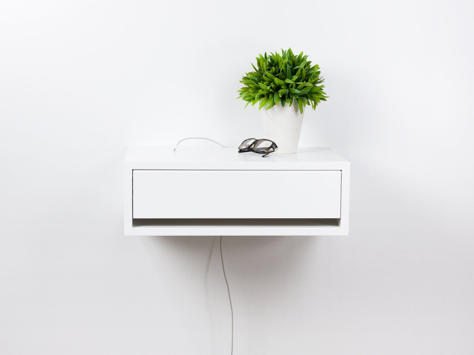 Contemporary White Floating Nightstand Floating Bedside - Etsy Canada