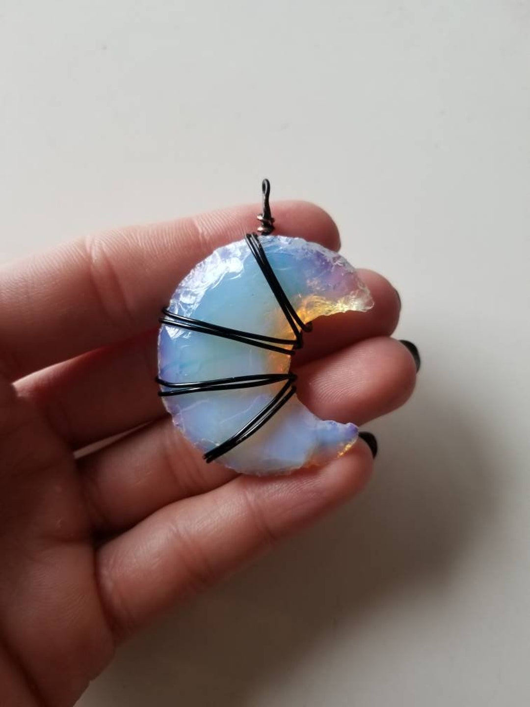 Opal Stone Crescent Moon Pendant Necklace - Etsy