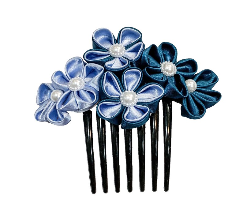 Japanese Kanzashi Fabric Flower Hair Comb Made in Acrylic Comb and ...