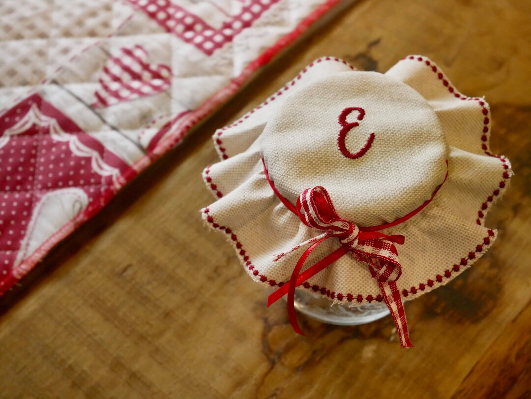 CUSTOMIZED JAM COVERS in Fabric // Lid Covers // Jar Tags // Shabby ...