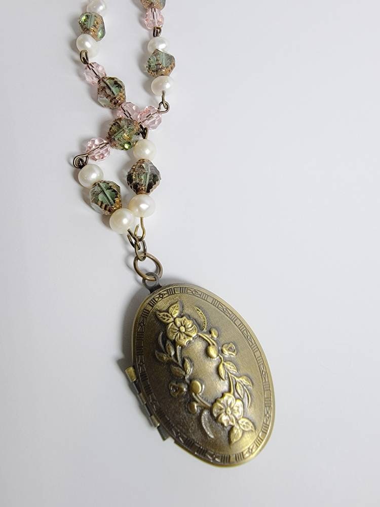 Vintage Inspired Cottagecore Locket Necklace : 30in. Genuine Preciosa ...