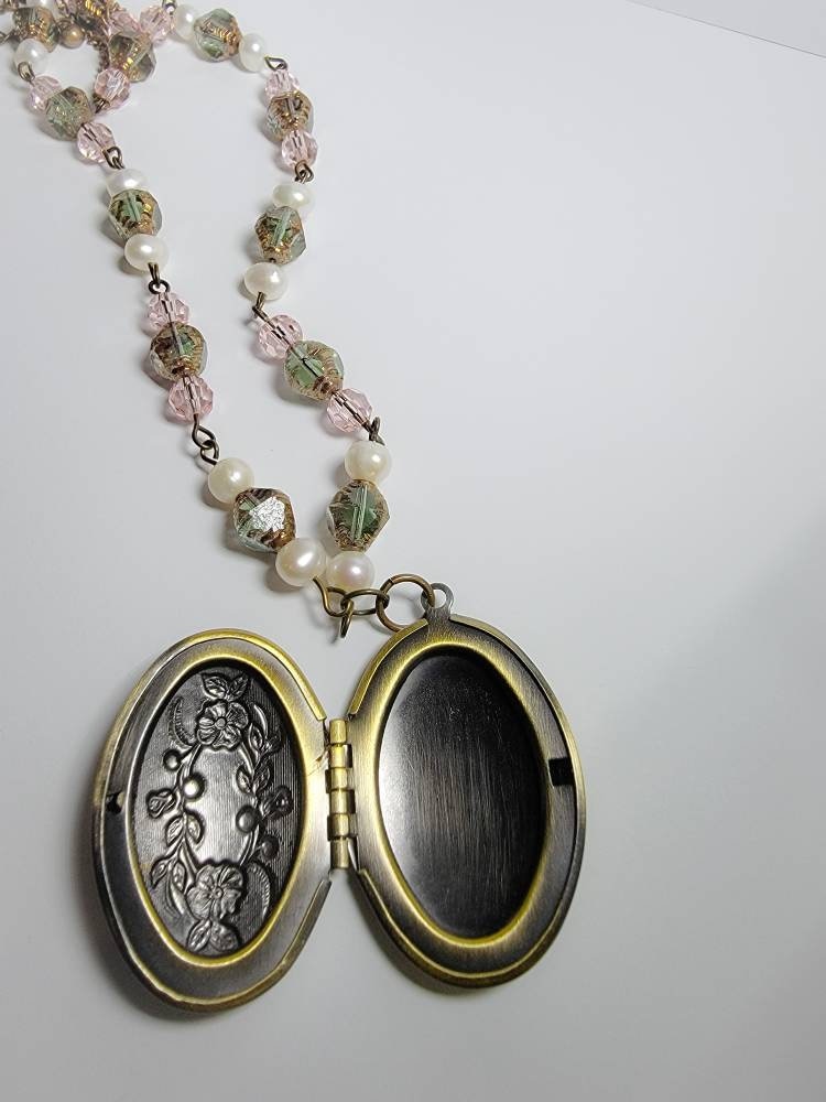 Vintage Inspired Cottagecore Locket Necklace : 30in. Genuine Preciosa ...