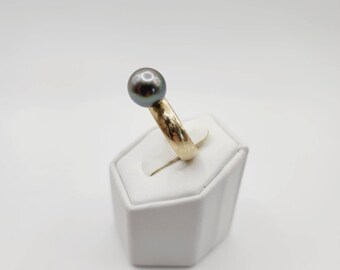 Fiji Pearl Ring - Etsy