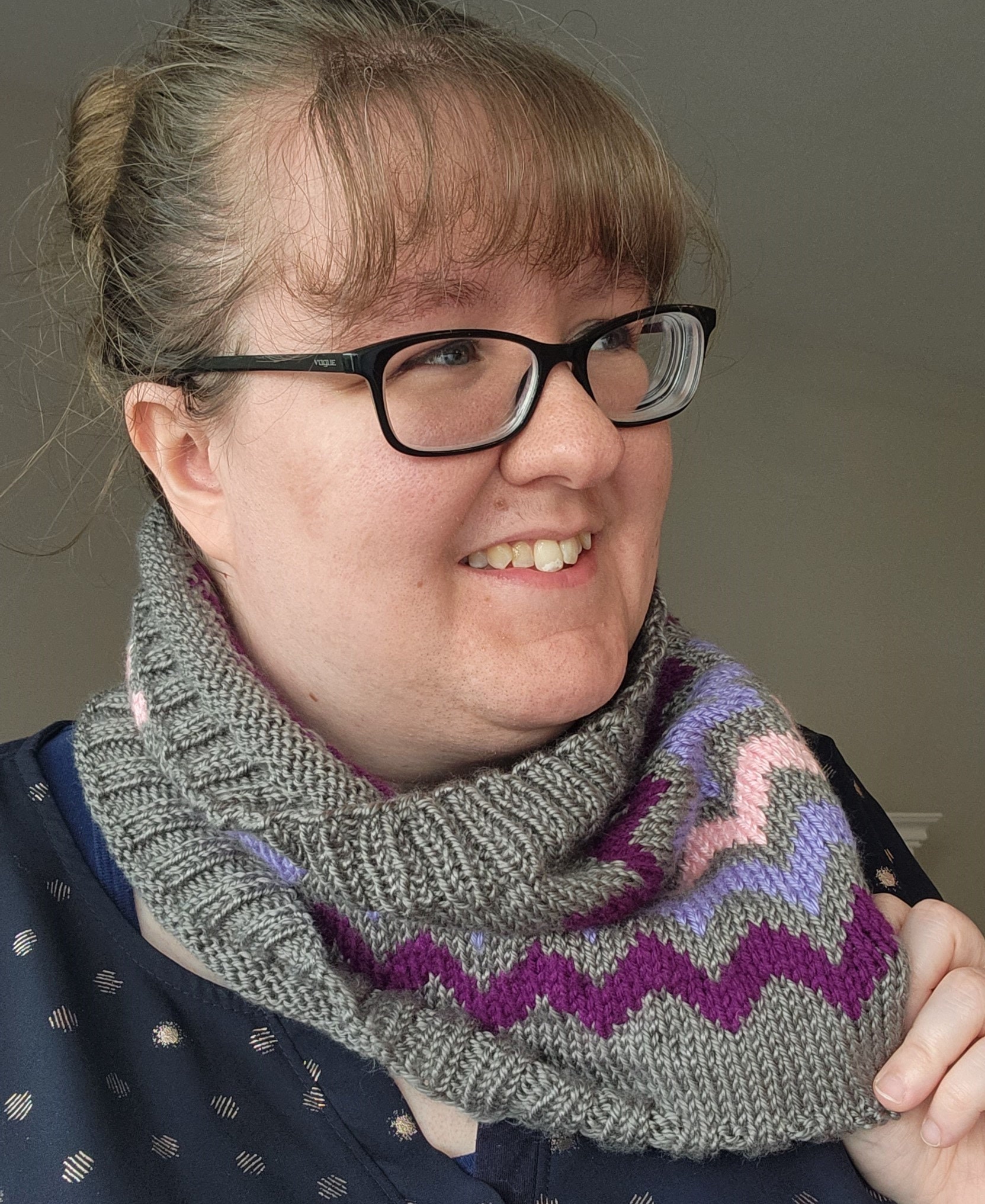 Contrast Chevron Cowl, Digital Knitting Pattern, Custom Colorwork Cowl ...
