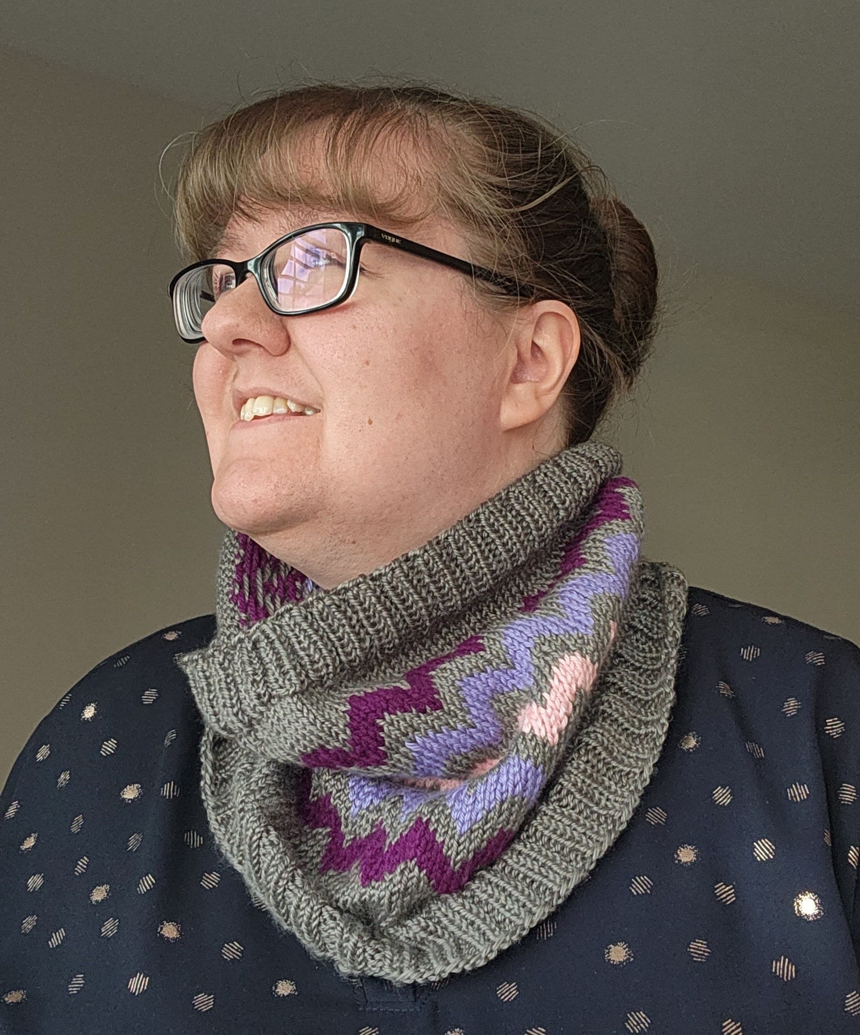 Contrast Chevron Cowl, Digital Knitting Pattern, Custom Colorwork Cowl ...
