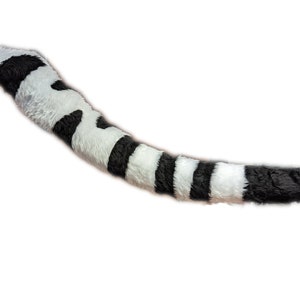 Moving Tiger Tails and Liger Tails! Animatronic, Lots of Moves, Wagging ...