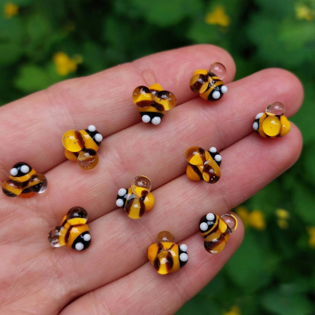 Tiny Bumble Bee Beads Lampwork Funny Bee Decor Beads Glass Bumble Bee ...