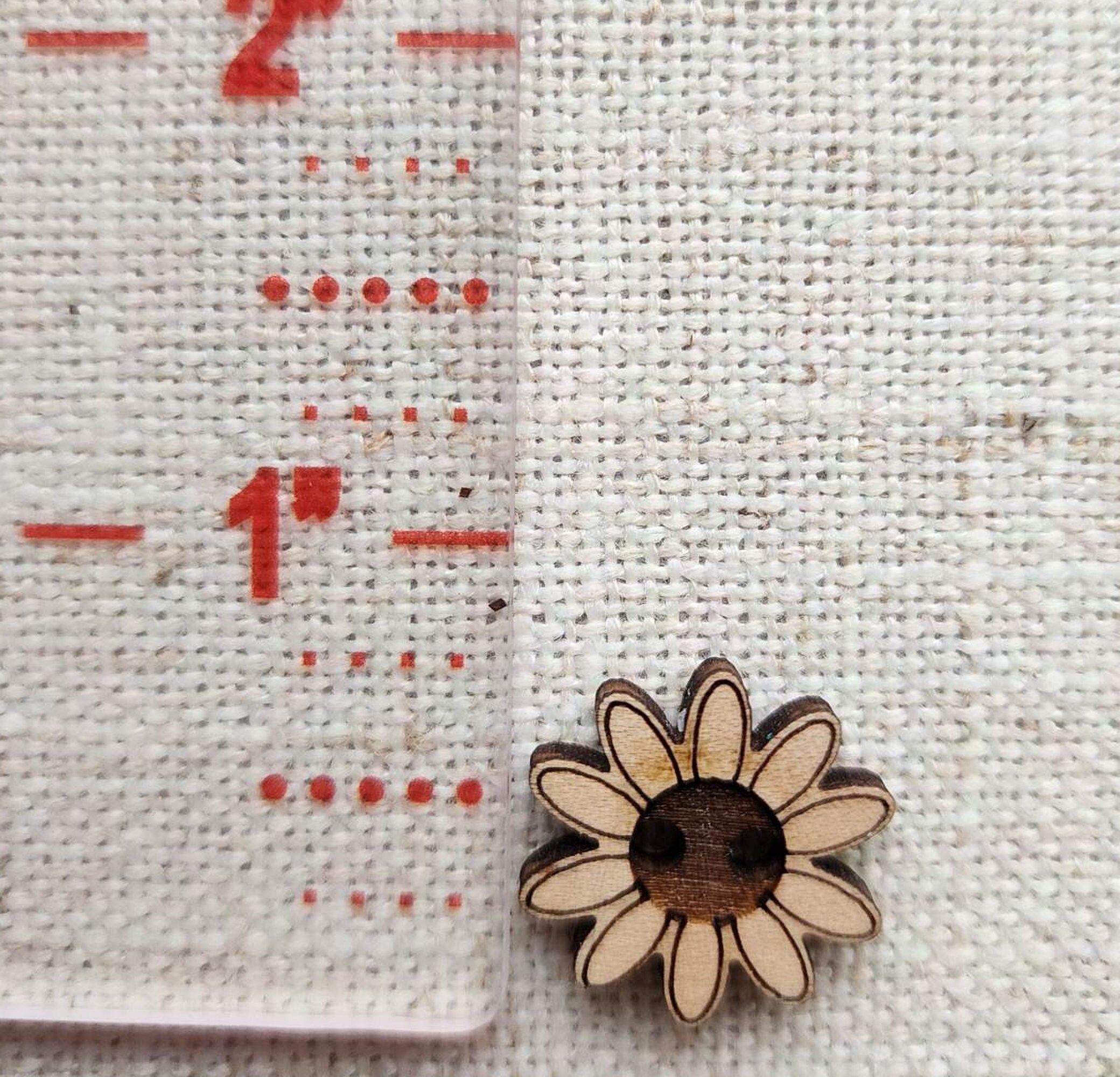 Daisy Buttons, Maple Wood Laser Cut 1 Inch Buttons, Ideal for Your ...