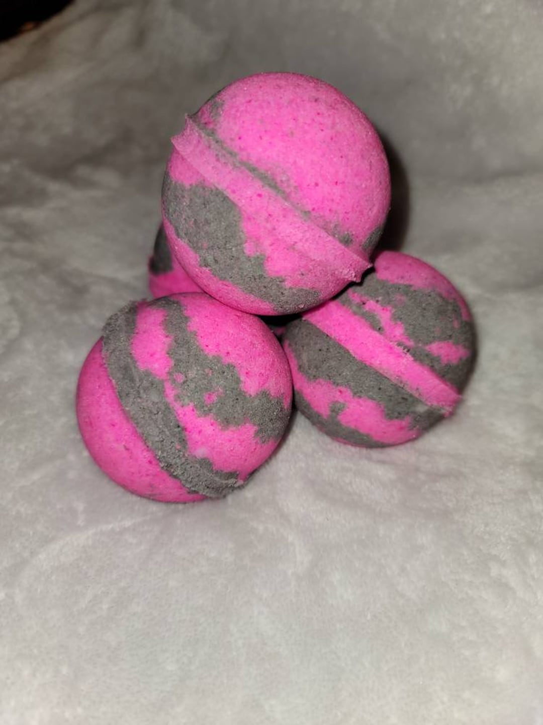 Bombshell Bath Bomb - Etsy