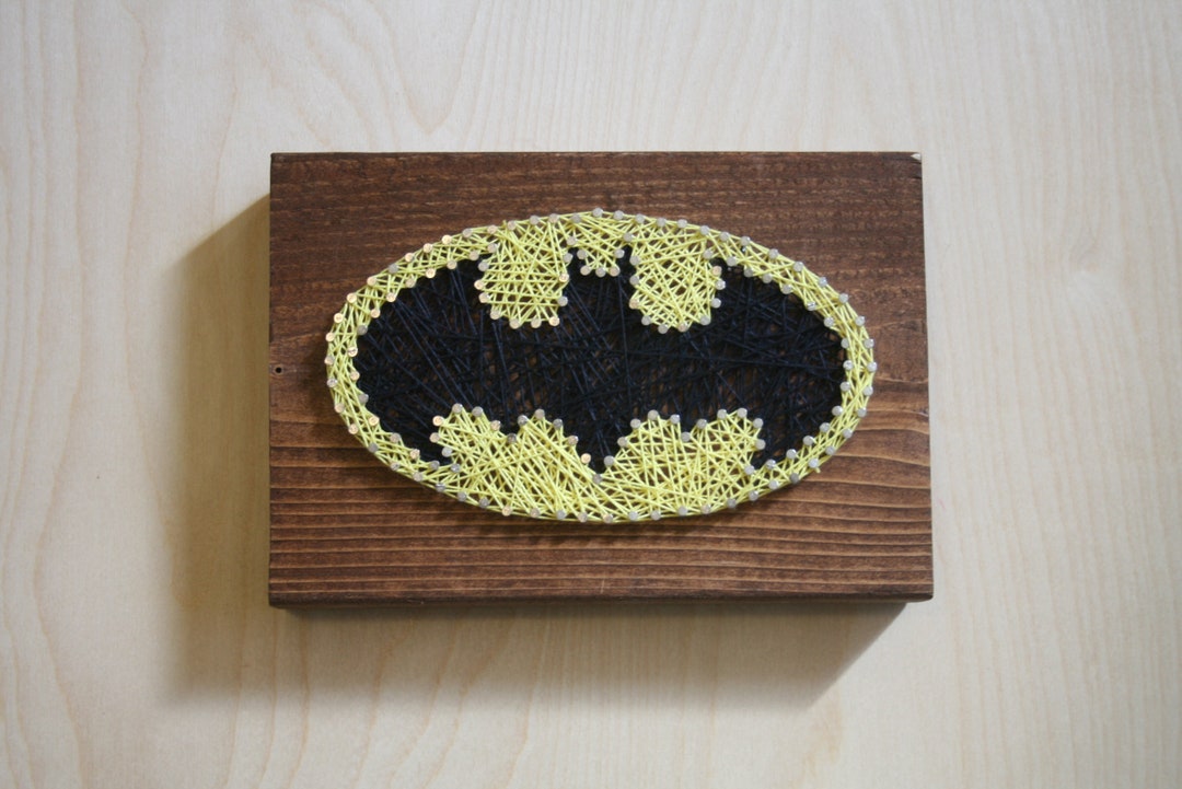 Batman Symbol String Art - Etsy