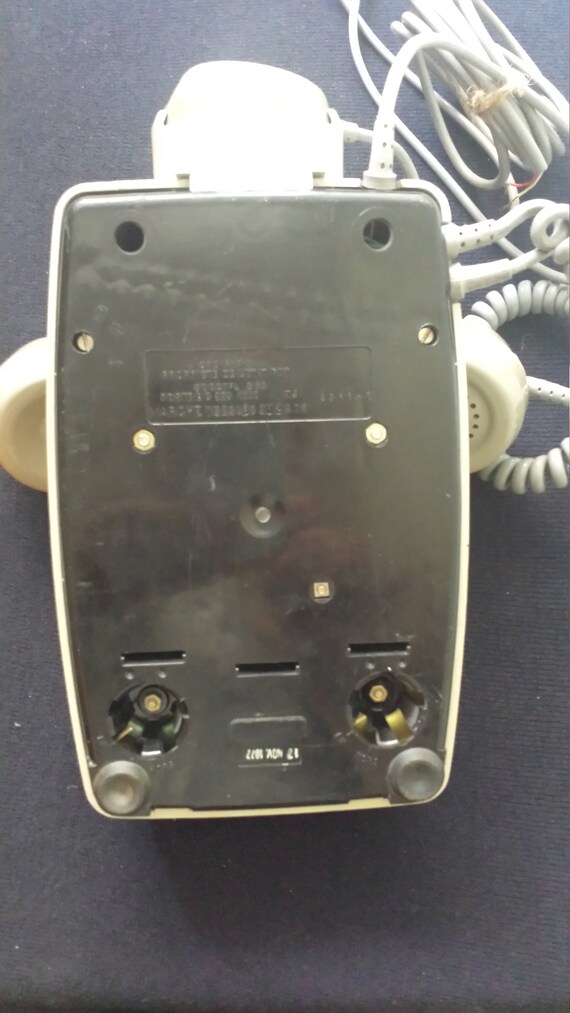 Art & Collectibles Memorabilia Collectibles Desktop dial phone with ...