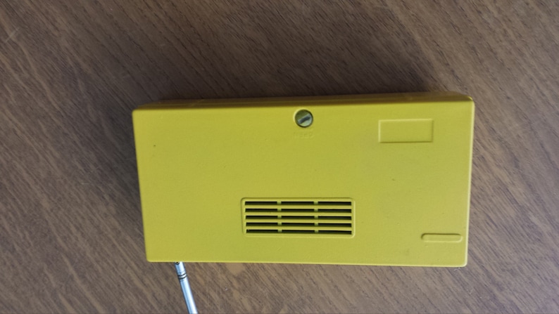 Vintage Rectangular Radio, With Yellow Colors, Vintage Radio, With 02 ...