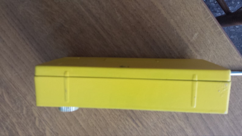 Vintage Rectangular Radio, With Yellow Colors, Vintage Radio, With 02 ...