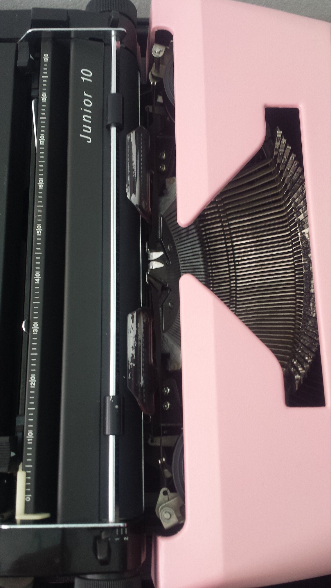 Manual Portable Typewriter With Carrying Case, Pink Color, Works Well ...