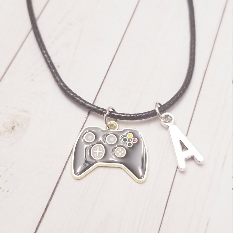Controller Necklace - Etsy