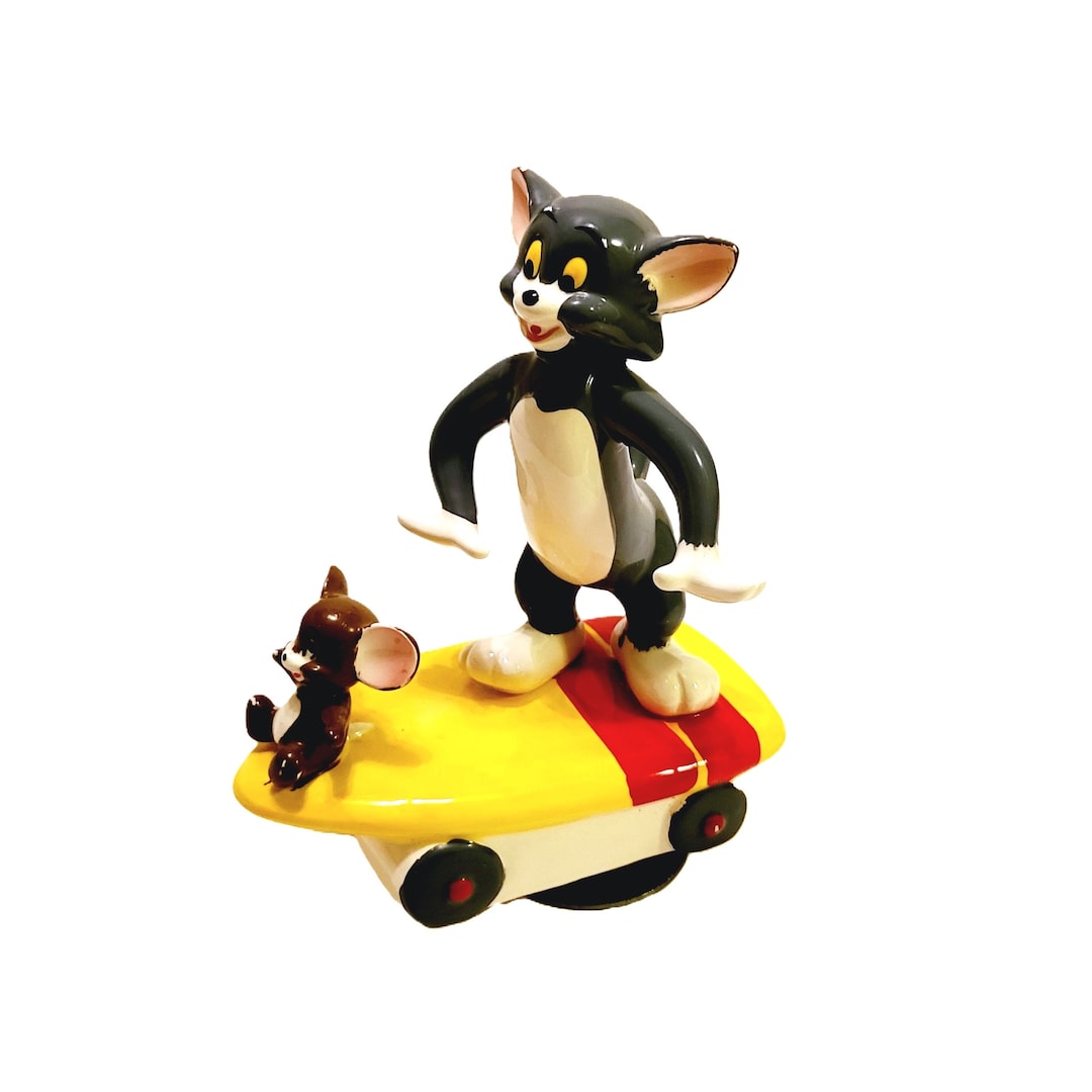 1981 Tom and Jerry Music Box by Gorham Plays King of the Road - Etsy