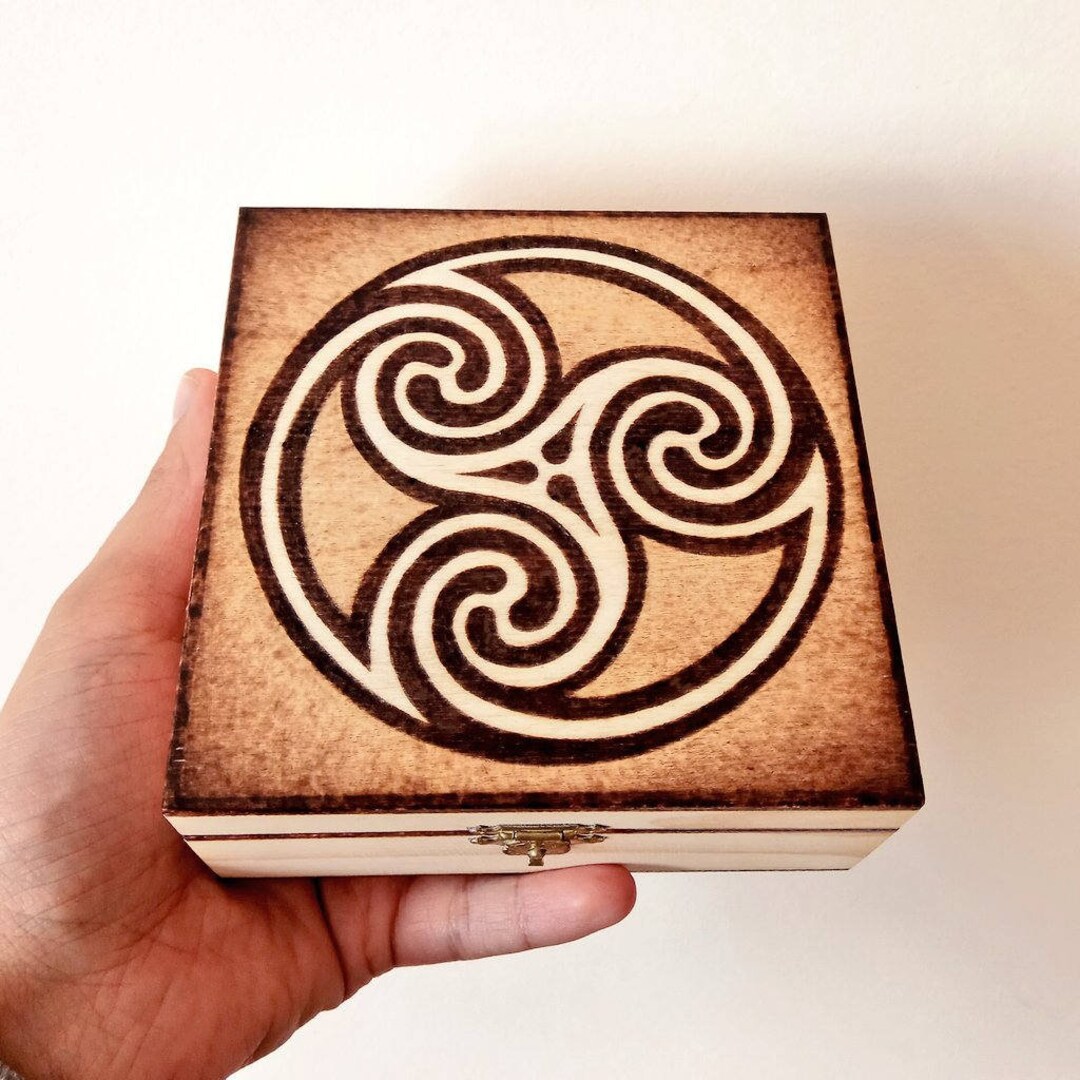 Celtic Triskel Wooden Box Pyrography - Etsy