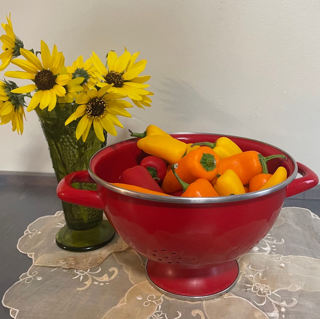 Vintage Red Enamel Sieve/red Enamel Colander/vintage Red Enamelware ...