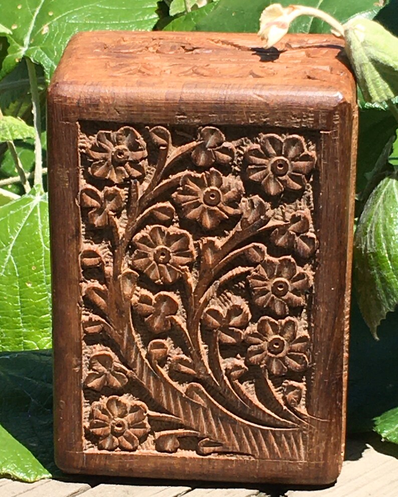 Vintage Hand Carved Wooden Box/solid Wood Keepsake Box/ornate Floral ...