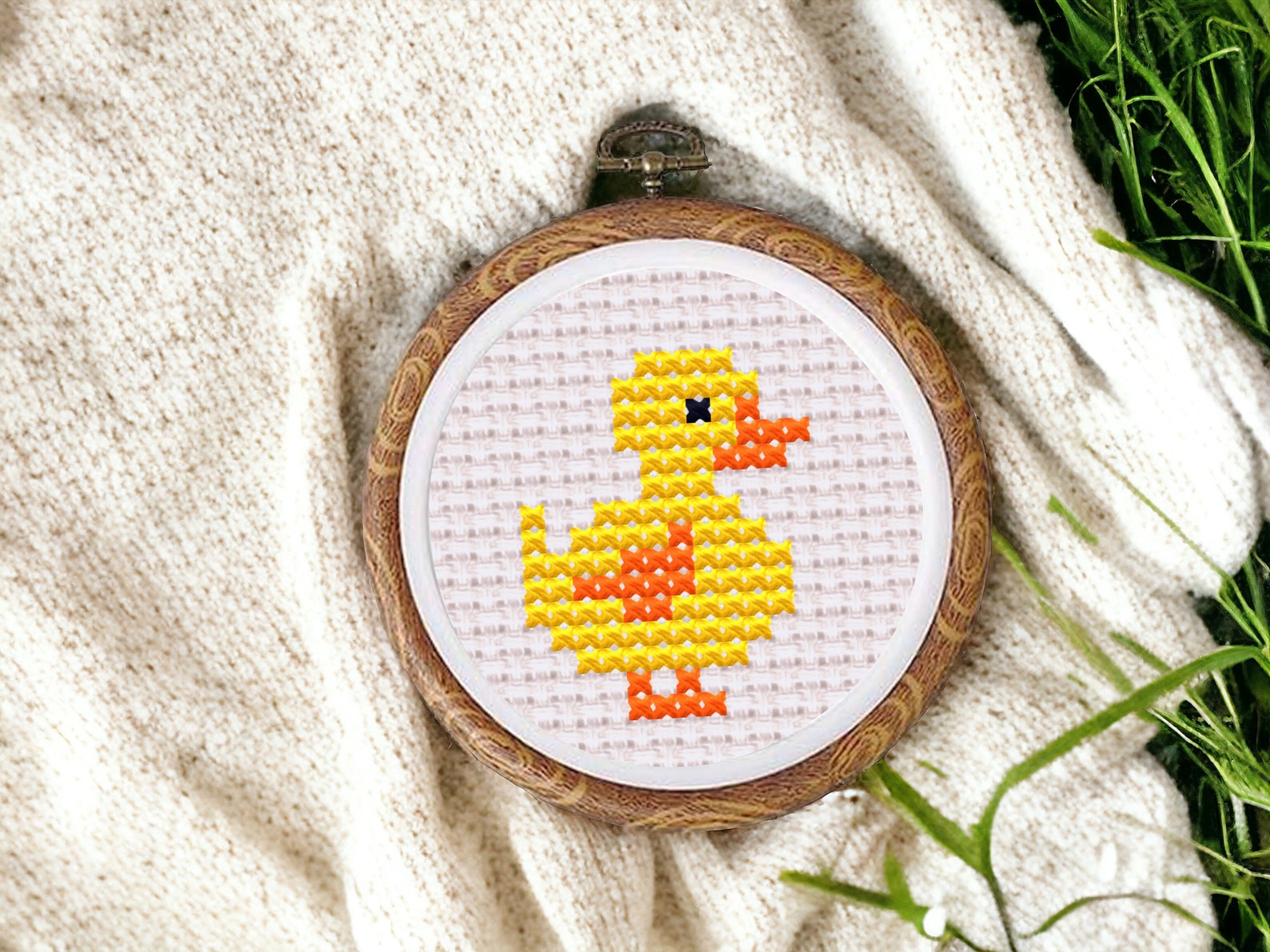 Quack Quack Counted Cross Stitch, Little Yellow Duckling, Tiny Chick ...