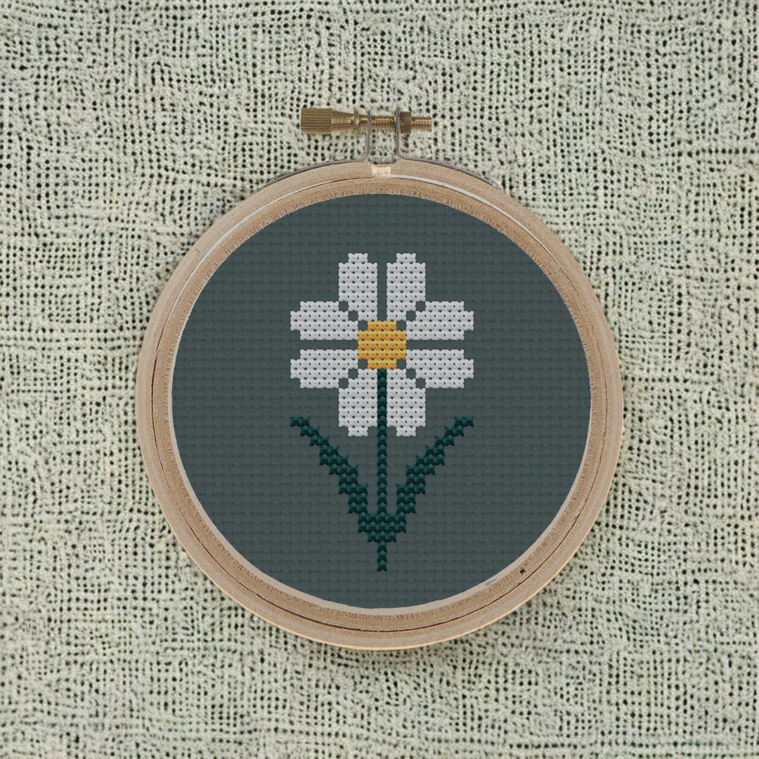 Counted Cross Stitch Vintage Daisy Pattern, Easy to Stitch, Perfect for ...