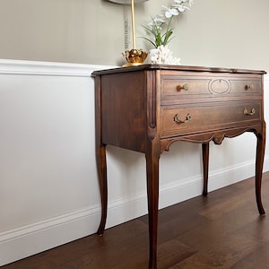 SOLD! Vintage French Provincial Entryway Console - Etsy