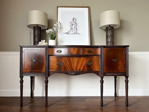 Transitional credenza store