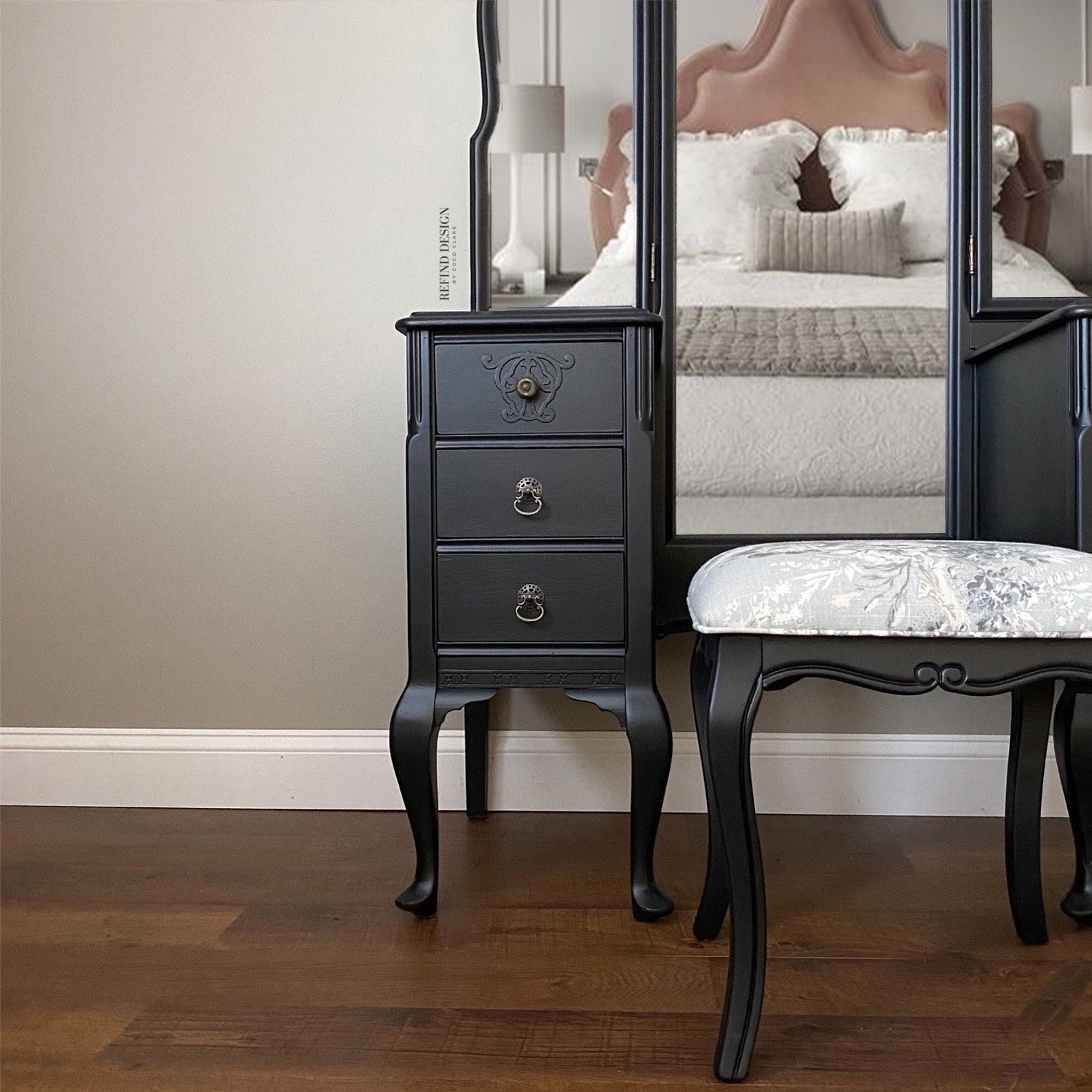 SOLD! 1920’s Antique Vanity With Mirror and Stool, Dressing Table - Etsy