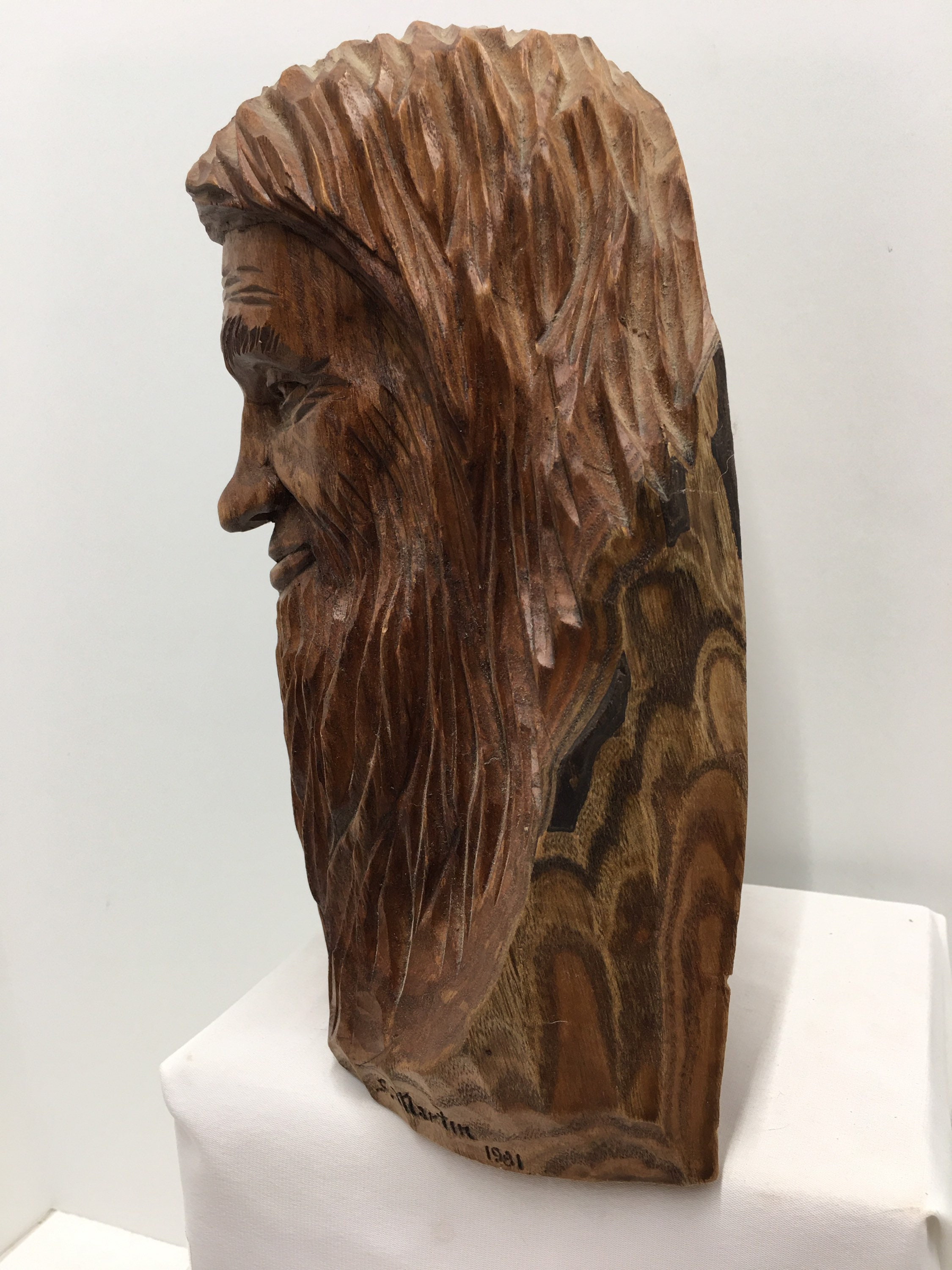 Face Carved in Log by Stu Martin in 1981. - Etsy