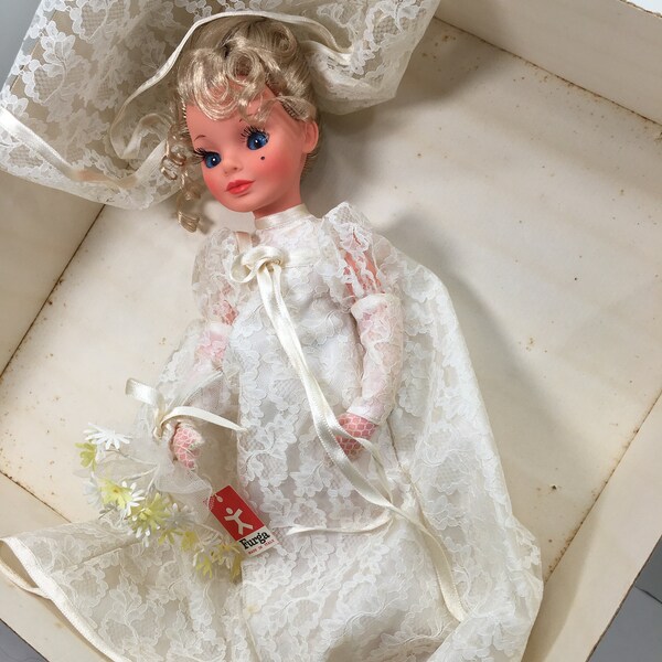 Vintage Bride Doll - Etsy
