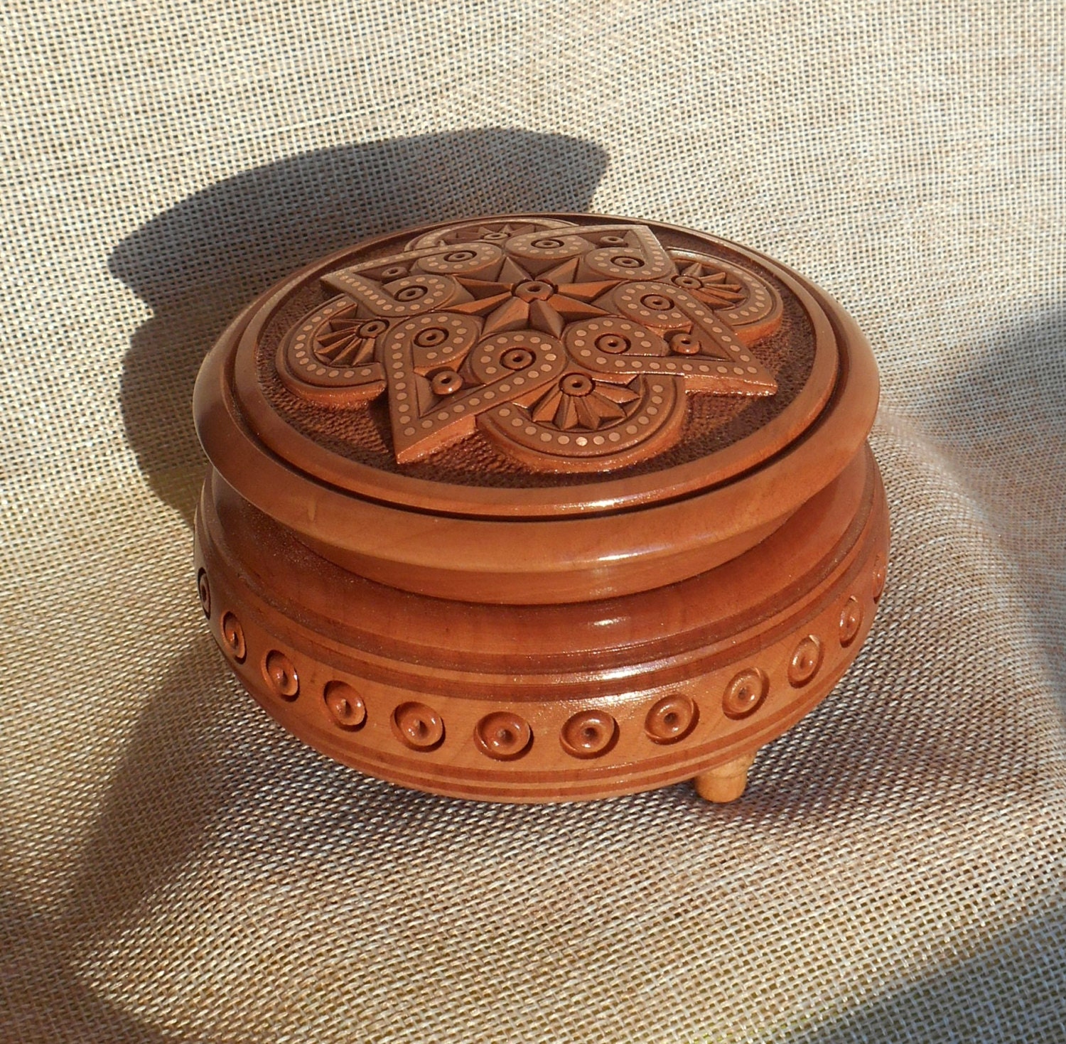 Jewelry box Round Wood Carved Box with incrustation metal Box | Etsy