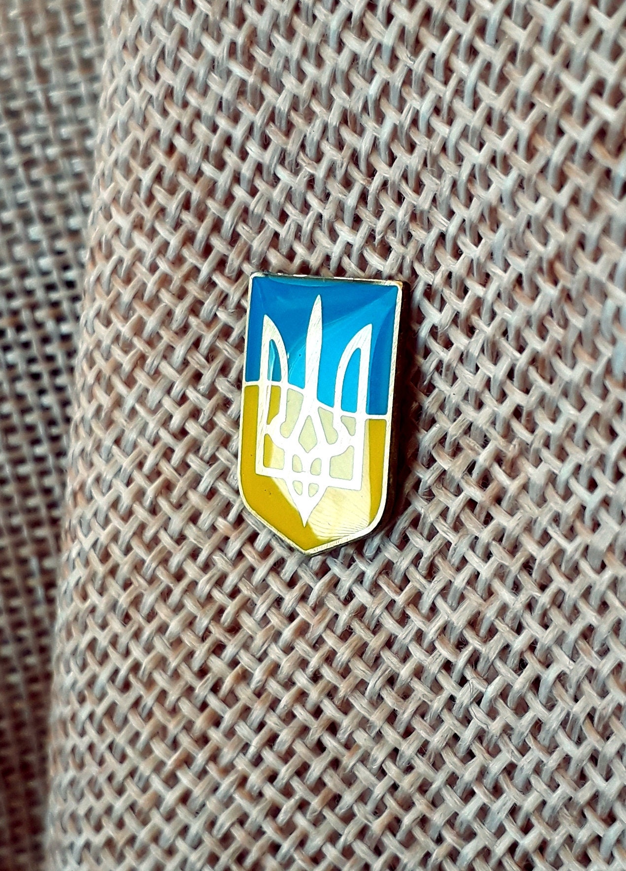 Ukrainian Lapel Pin Tryzub Trident Metal Golden Color - Etsy