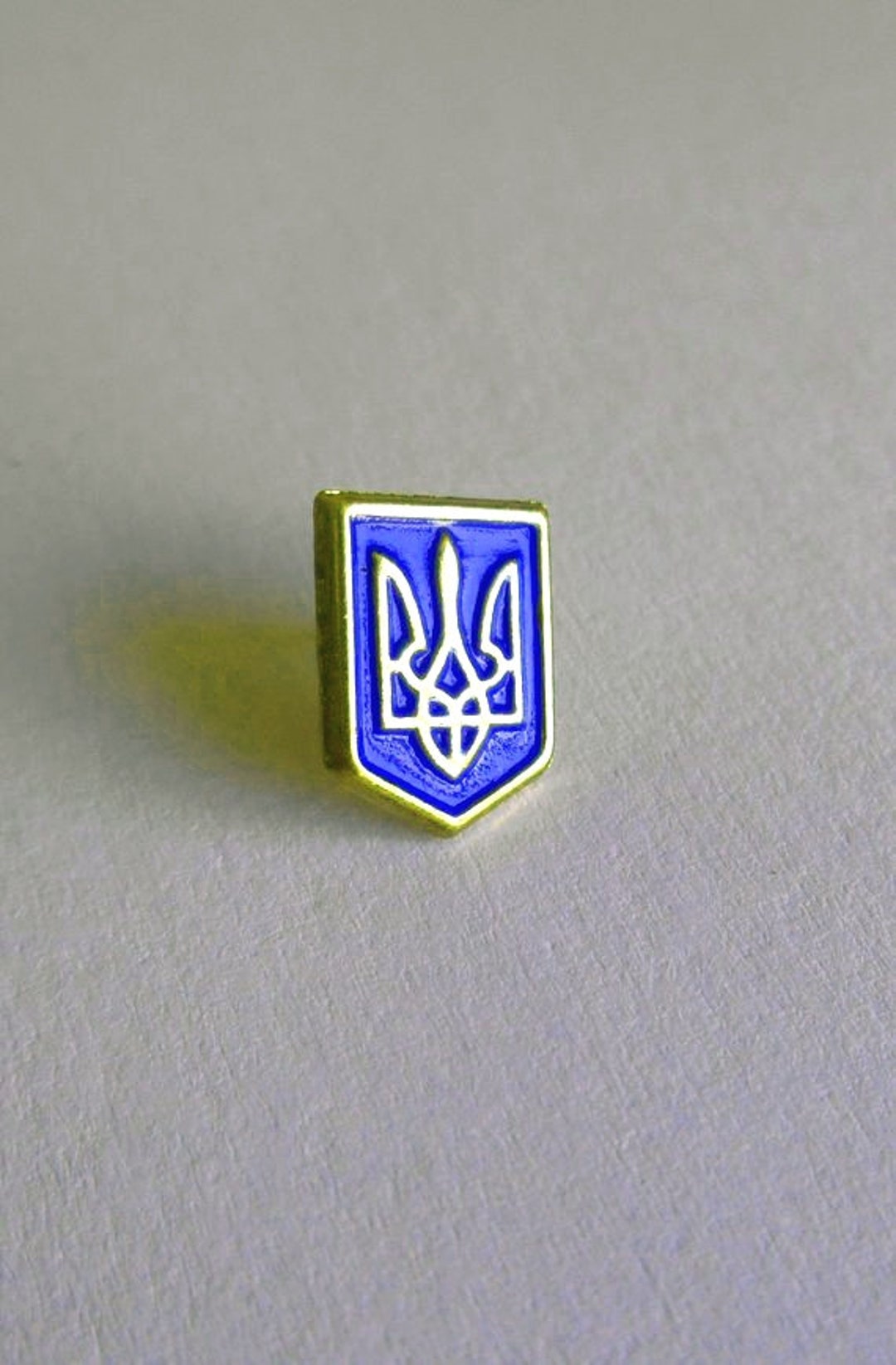 Mini Ukrainian Lapel Pin Tryzub Trident Metal Golden Color Ukrainian ...