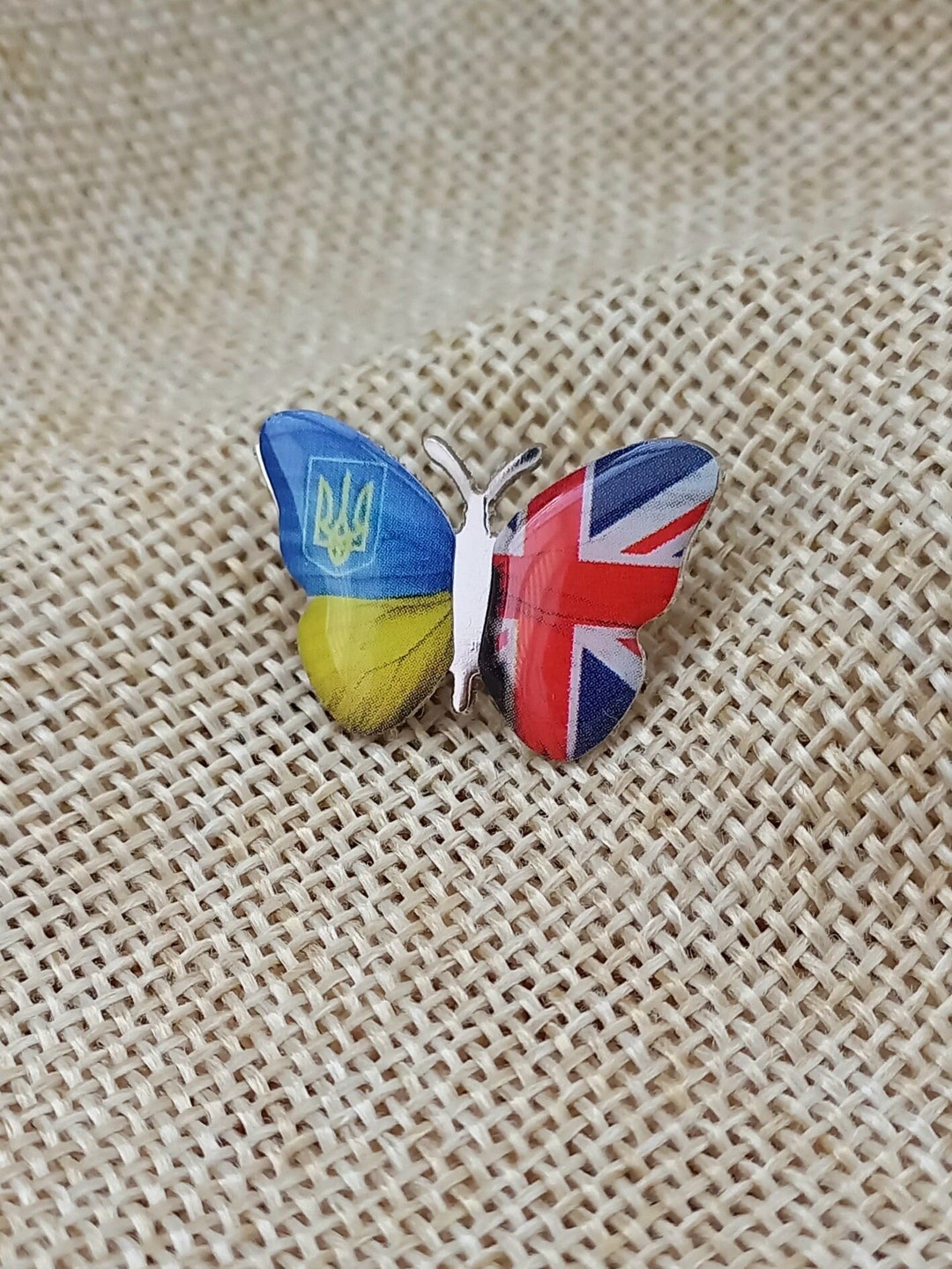 Butterfly Ukrainian & United Kingdom Flags Lapel Pin Metal Silver Color ...