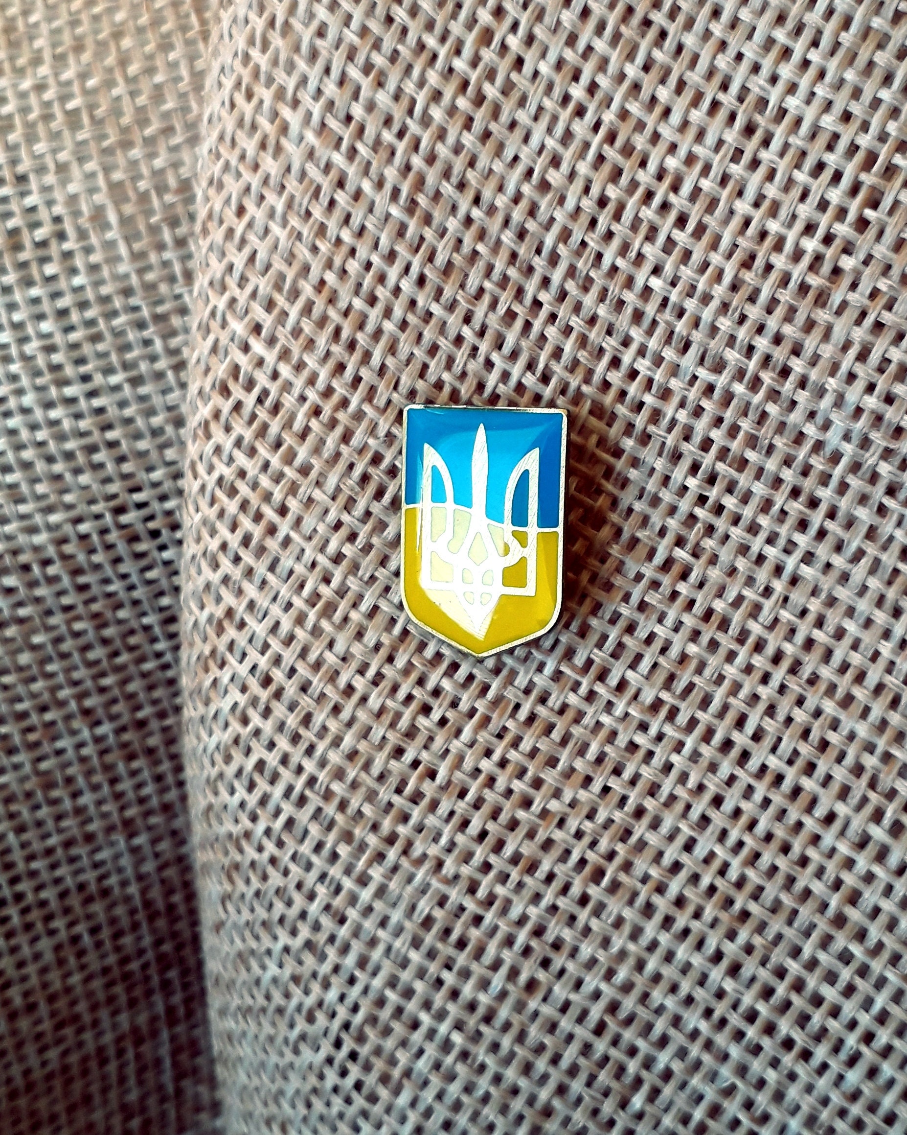 Ukrainian Lapel Pin Tryzub Trident Metal Golden Color - Etsy