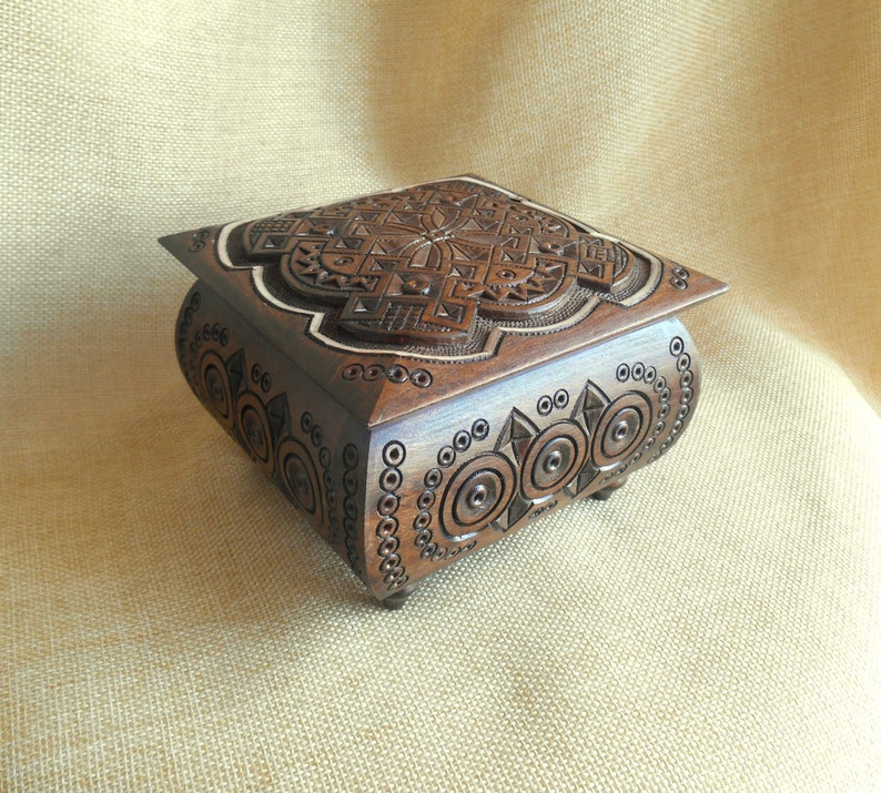 1pc. Square Jewelry Box Wood Carved Box Necklace Jewelry Gift - Etsy