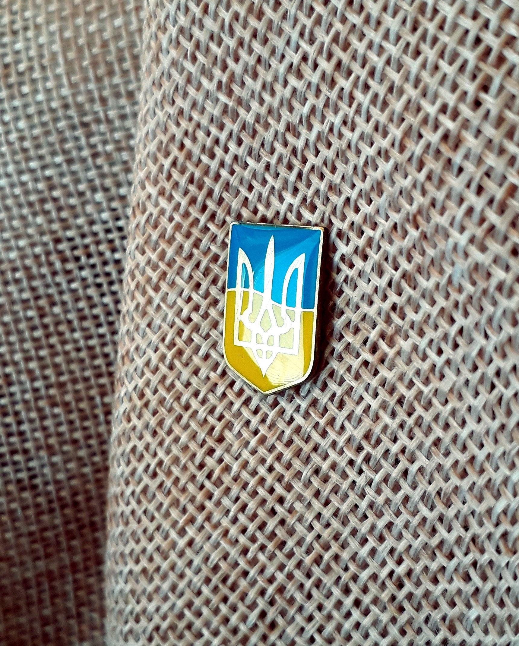 Ukrainian Lapel Pin Tryzub Trident Metal Golden Color - Etsy