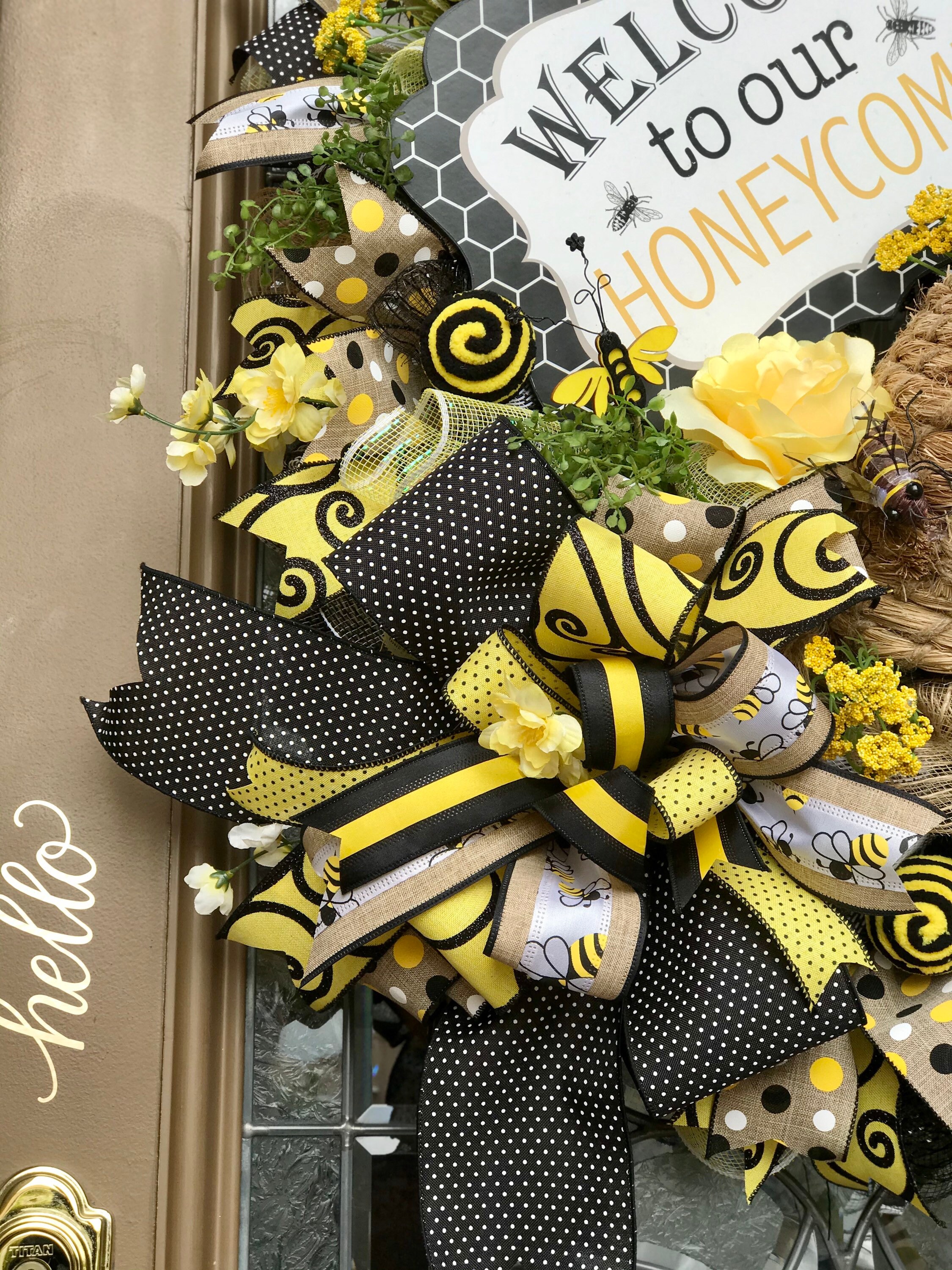 Bumble Bee Wreath Summer Front Door Wreath Everyday Door Wreath Bee