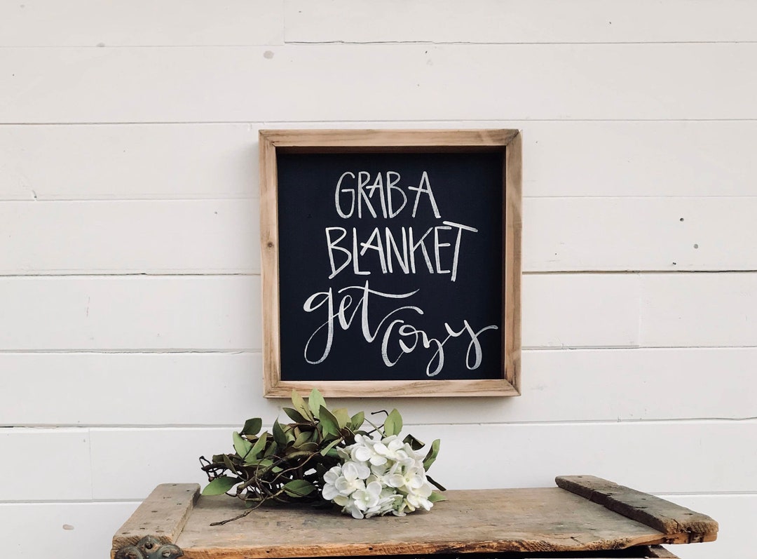 Grab A Blanket Get Cozy Sign for Fall Outdoor Wedding, Get Cozy Decor ...