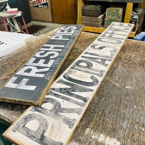 Fresh Bread Sign: Rustic Farmhouse Kitchen Decor, Vintage Looking Wall ...